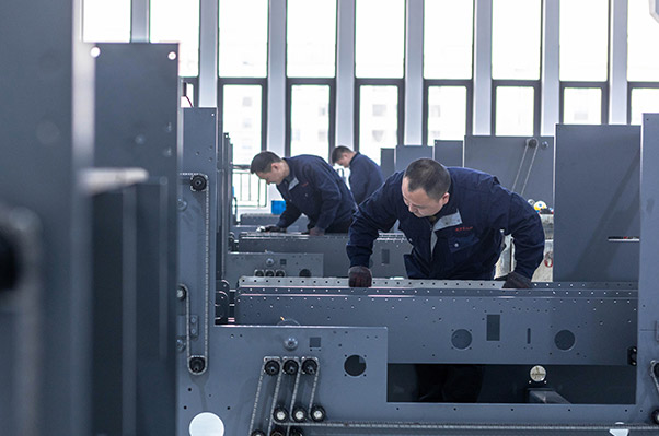 Machining Centers - New Luolan Machinery